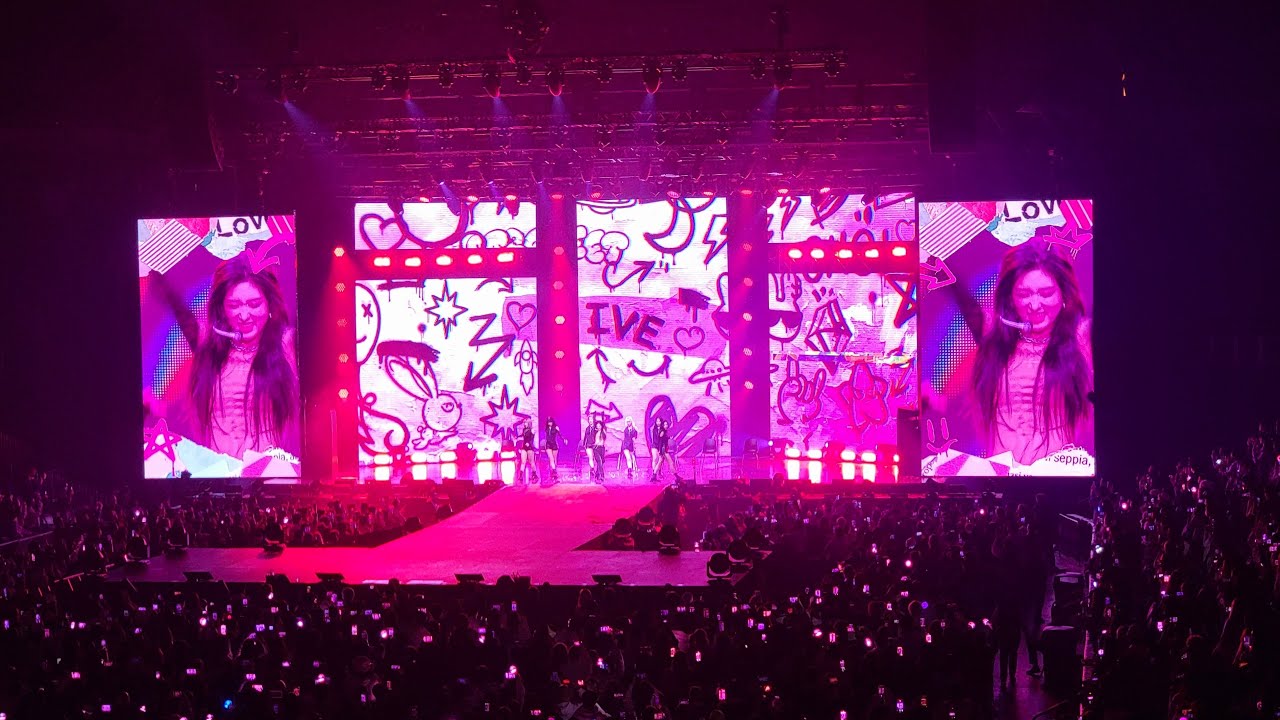 IVE Gaeul - 7 Rings - Show What I Have World Tour ️ Prudential Center, Newark, New Jersey - YouTube