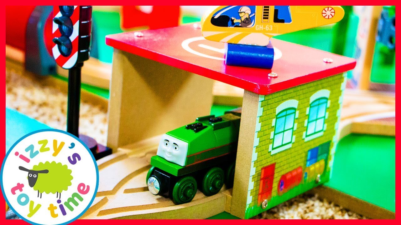 TWO TABLE BRIO CONSTRUCTION CHALLENGE! Thomas and Friends! Trains ...
