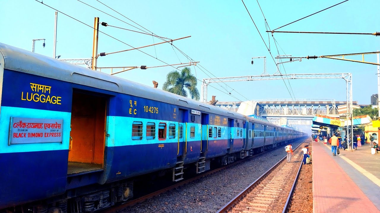 #22387🚝Black-Diamond💎Express #howrah🔁#dhanbad #new #train #viralvideo # ...