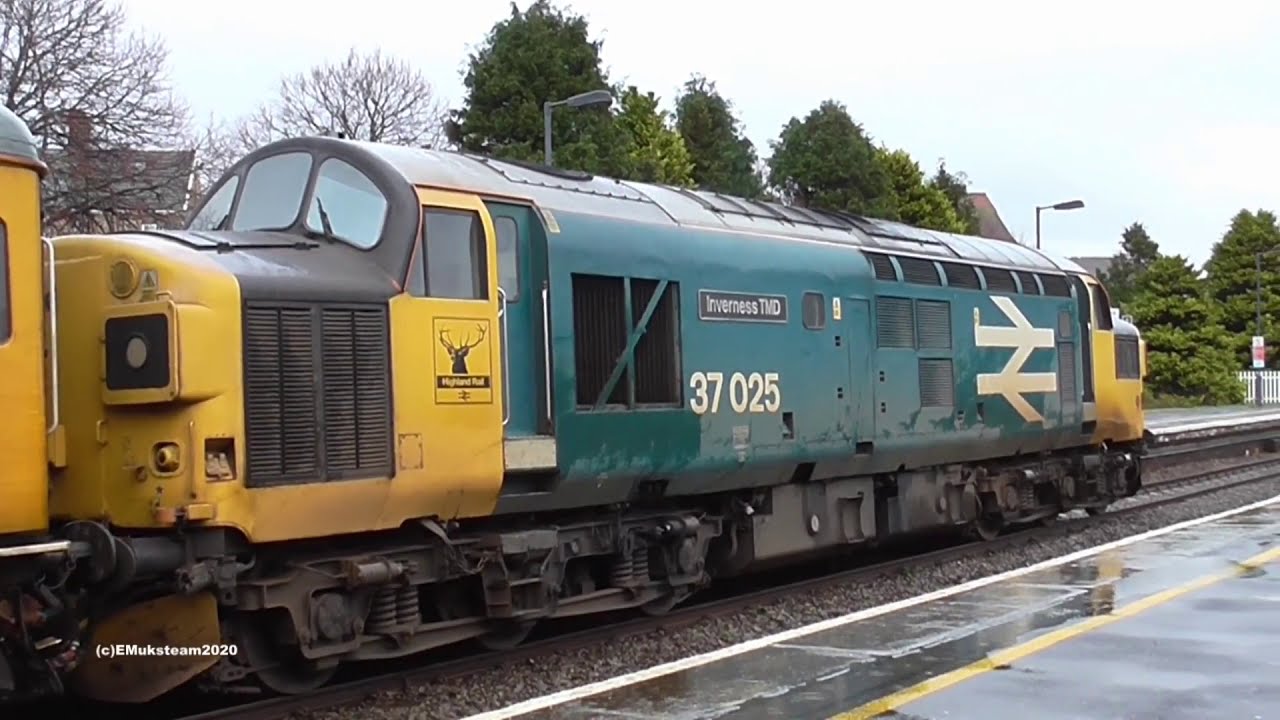 NMT Test Train with 37025 and 37112 & 2X 66 on Trostre Scrap Wagons 23 ...