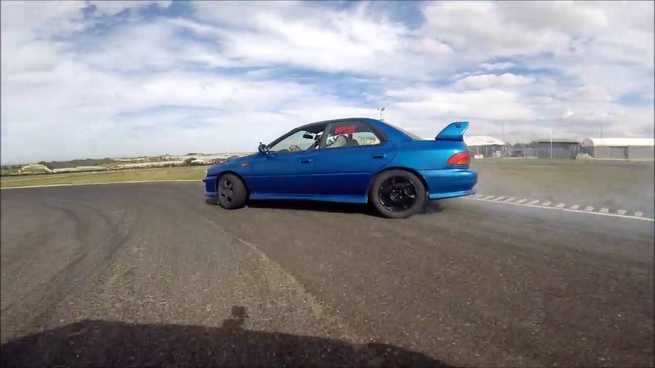 SUBARU IMPREZA DRIFT GC8 - YouTube
