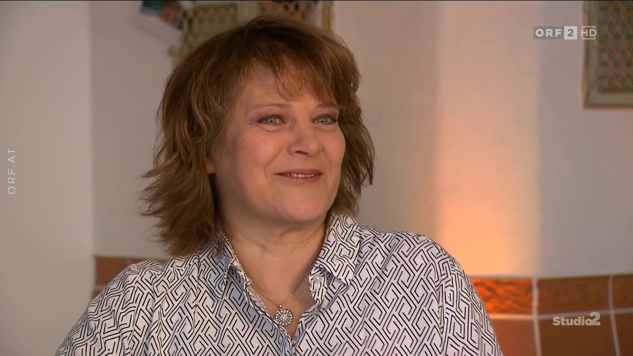 Nicki | Zu Besuch bei Schlagersängerin Nicki | Studio 2 (11.01.2023 ...
