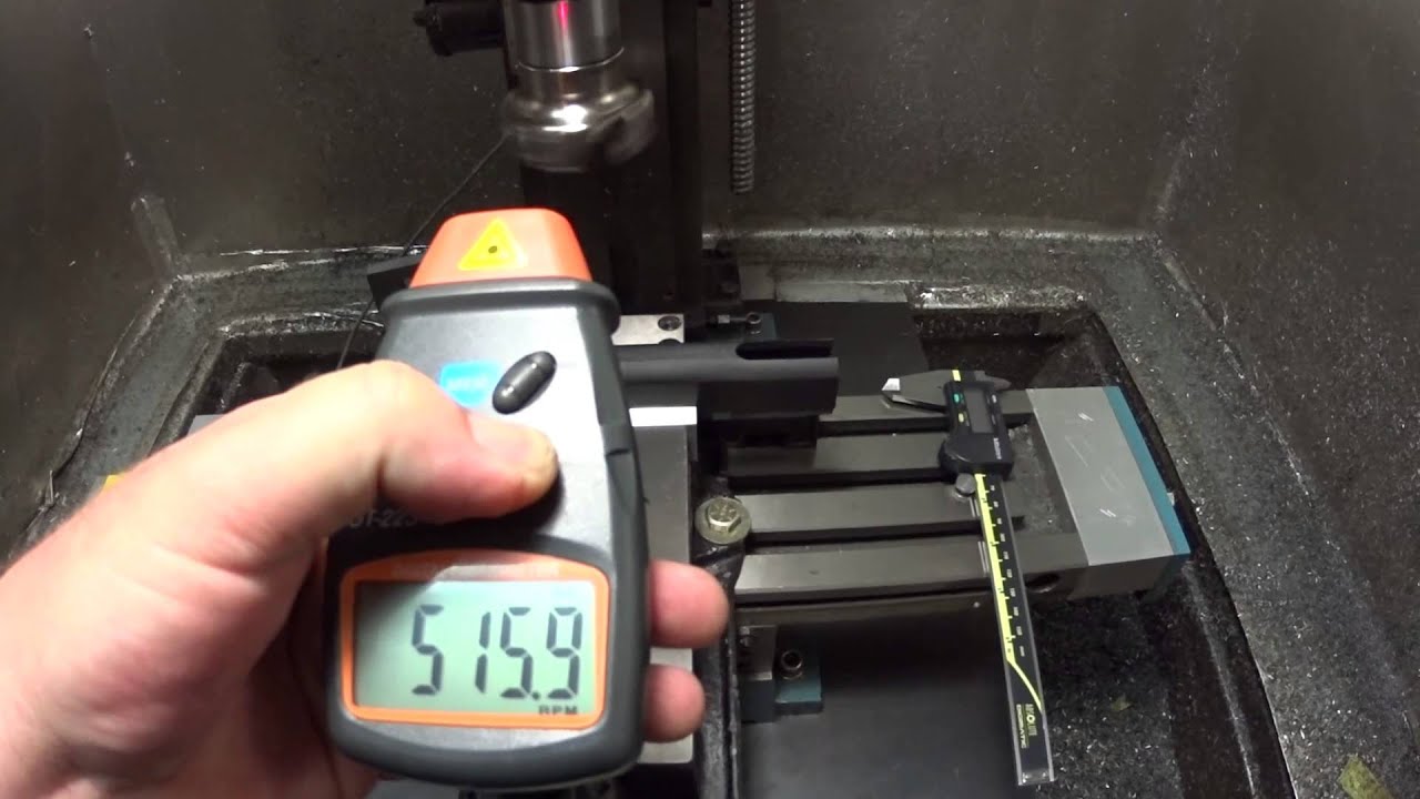 Digital Tach for mill spindle - YouTube
