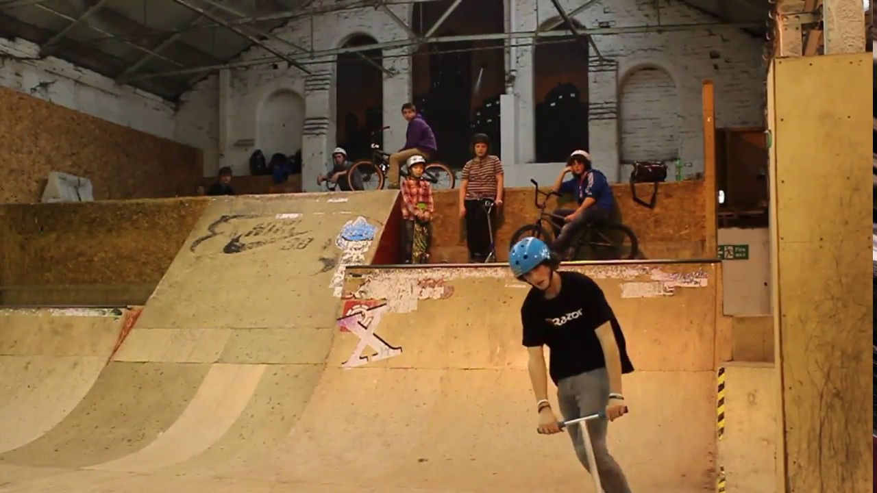 Scott Higgs - Razor UK 2012 Web Edit - YouTube