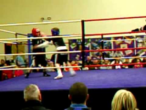 GILZEY BARN BOXING - YouTube
