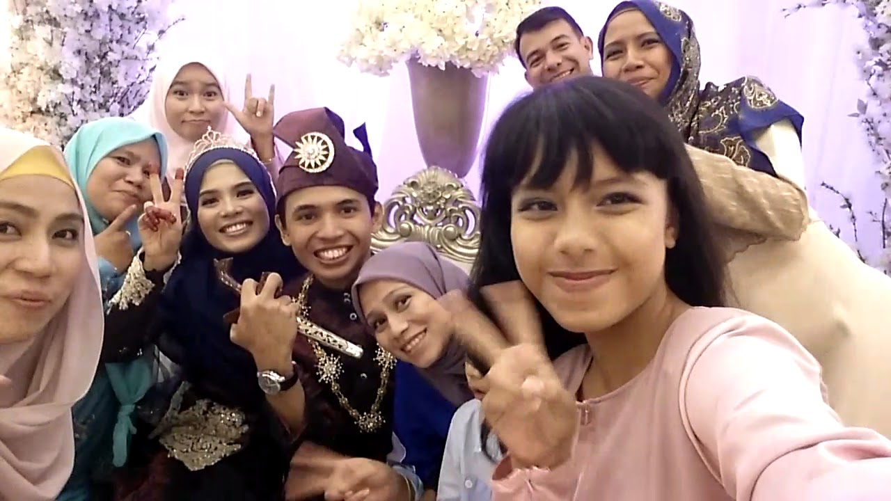 Azreen and azuren weding - YouTube