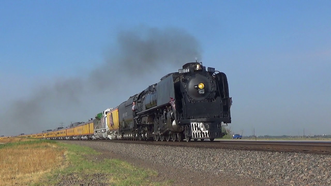 Cheyenne Frontier Days train 2018 - UP 844 and 1943 - YouTube