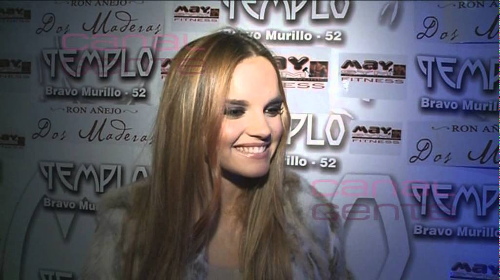 Melody prepara nuevo disco para marzo - YouTube