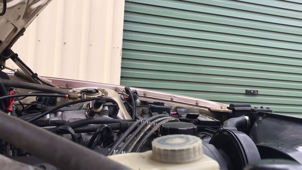 1989 Volvo 240 with B230F - YouTube