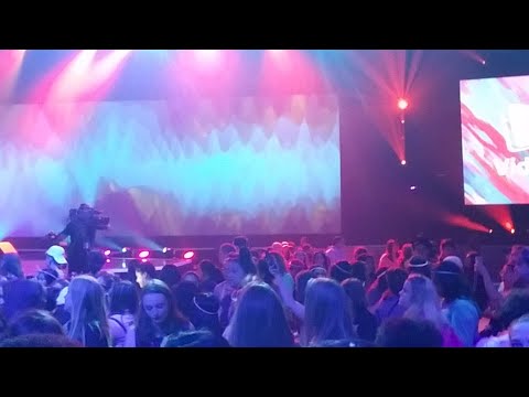 Vidcon Prom 2017 Live With Joshua Evans and Chelsea Briggs - YouTube