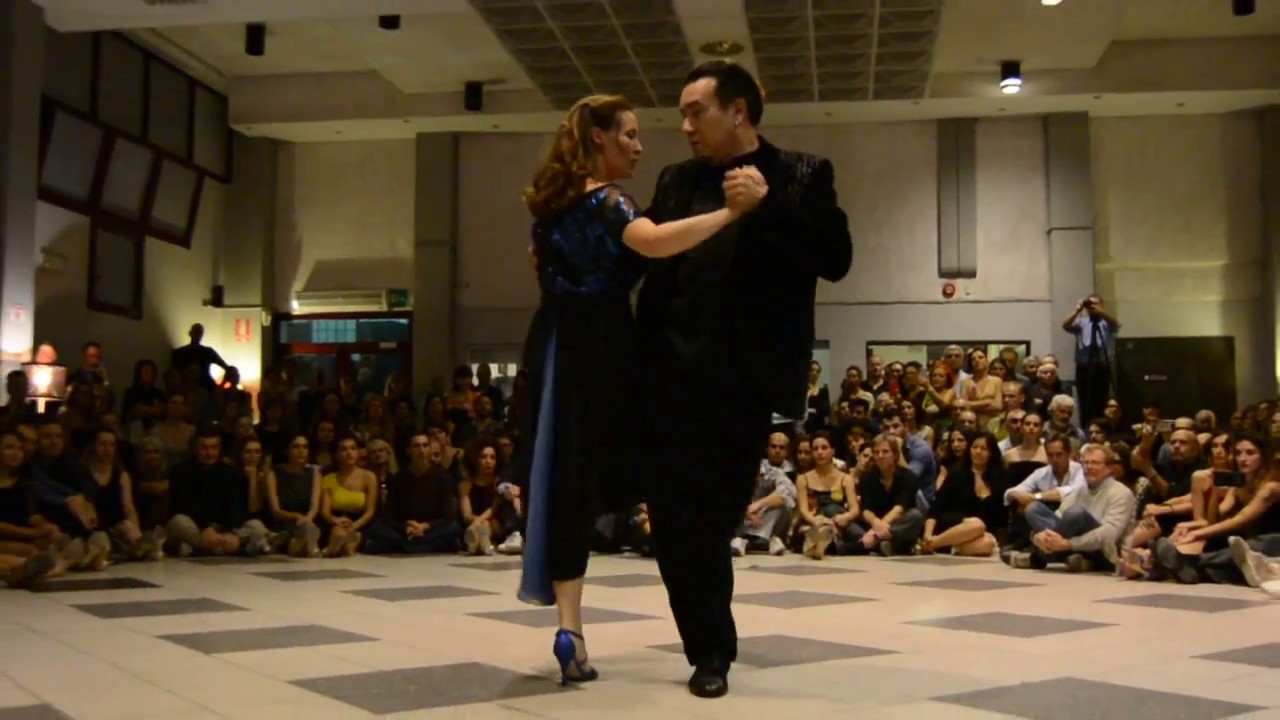 Mariano Chicho Frumboli & Juana Sepulveda - Tango Dispari - 2 - YouTube