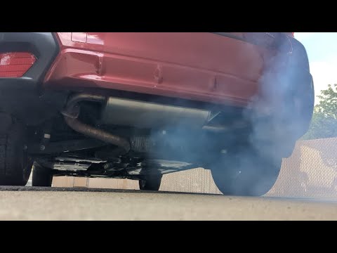 Subaru Crosstrek - Blue Exhaust Smoke - YouTube