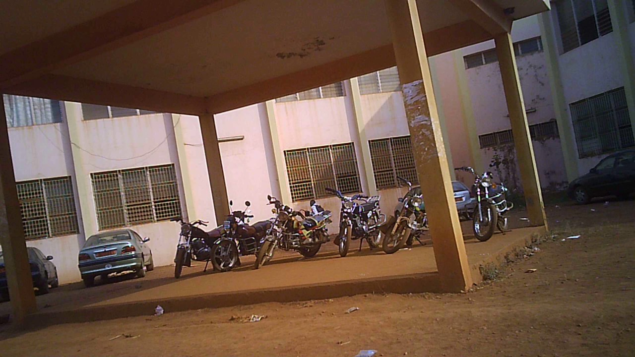 visite en taxi IUT de Bandjoun - YouTube