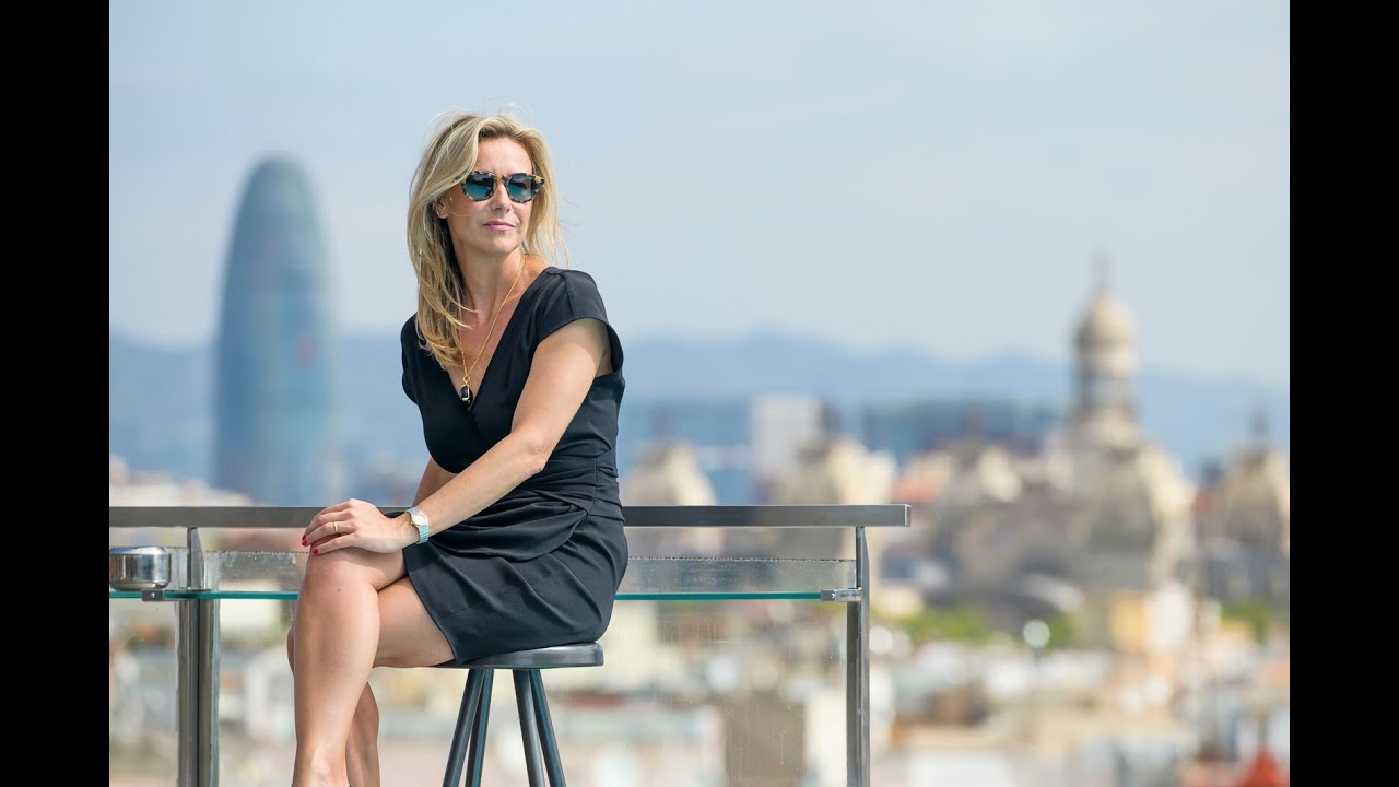 Savills IM Dynamic Cities 2019 Barcelona Anna Gener - YouTube