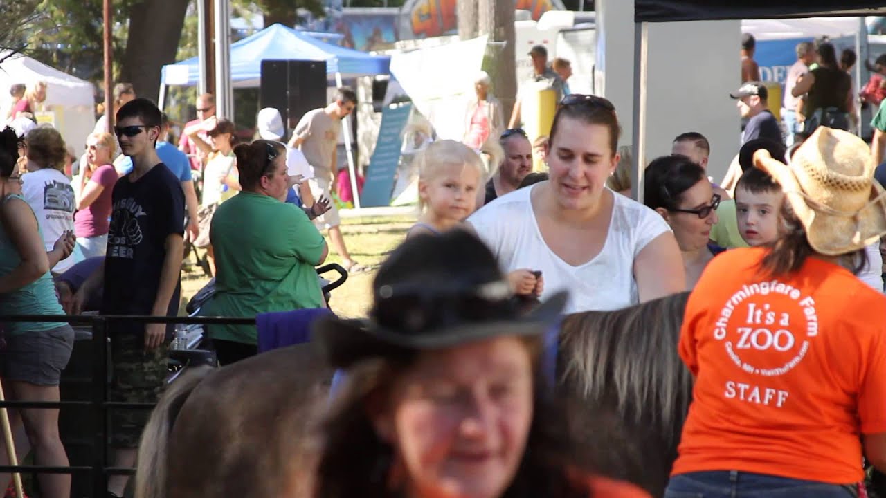Pony ride @ the Hopkinton Fair - YouTube