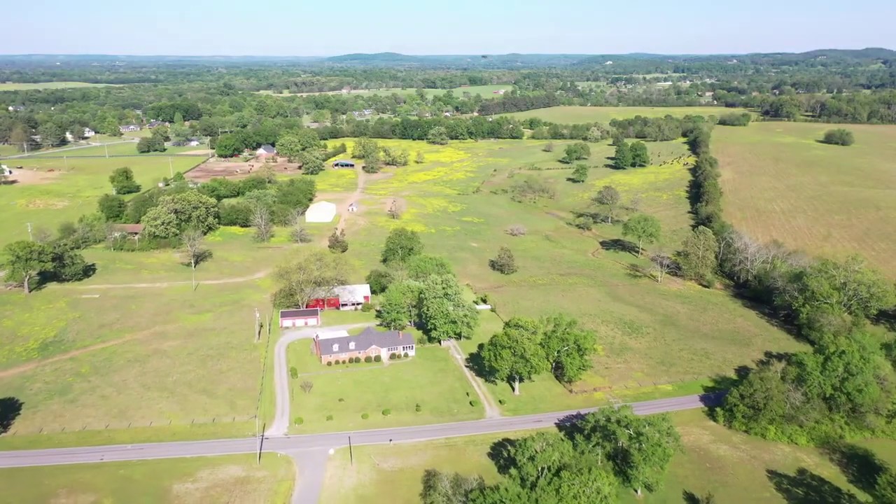 Drone Video of 34 Acres on Sulphur Springs Rd Shelbyville, TN - YouTube