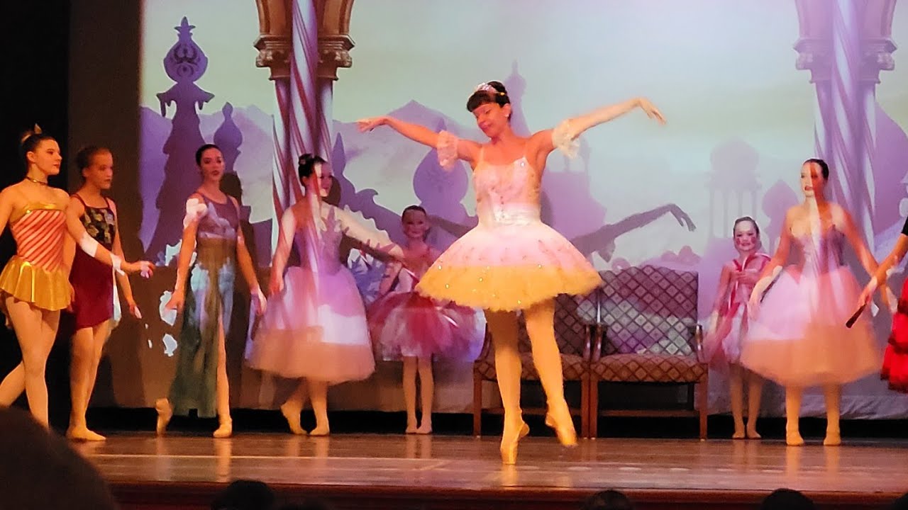 Clips of The Nutcracker, Classic Christmas ballet performance. - YouTube