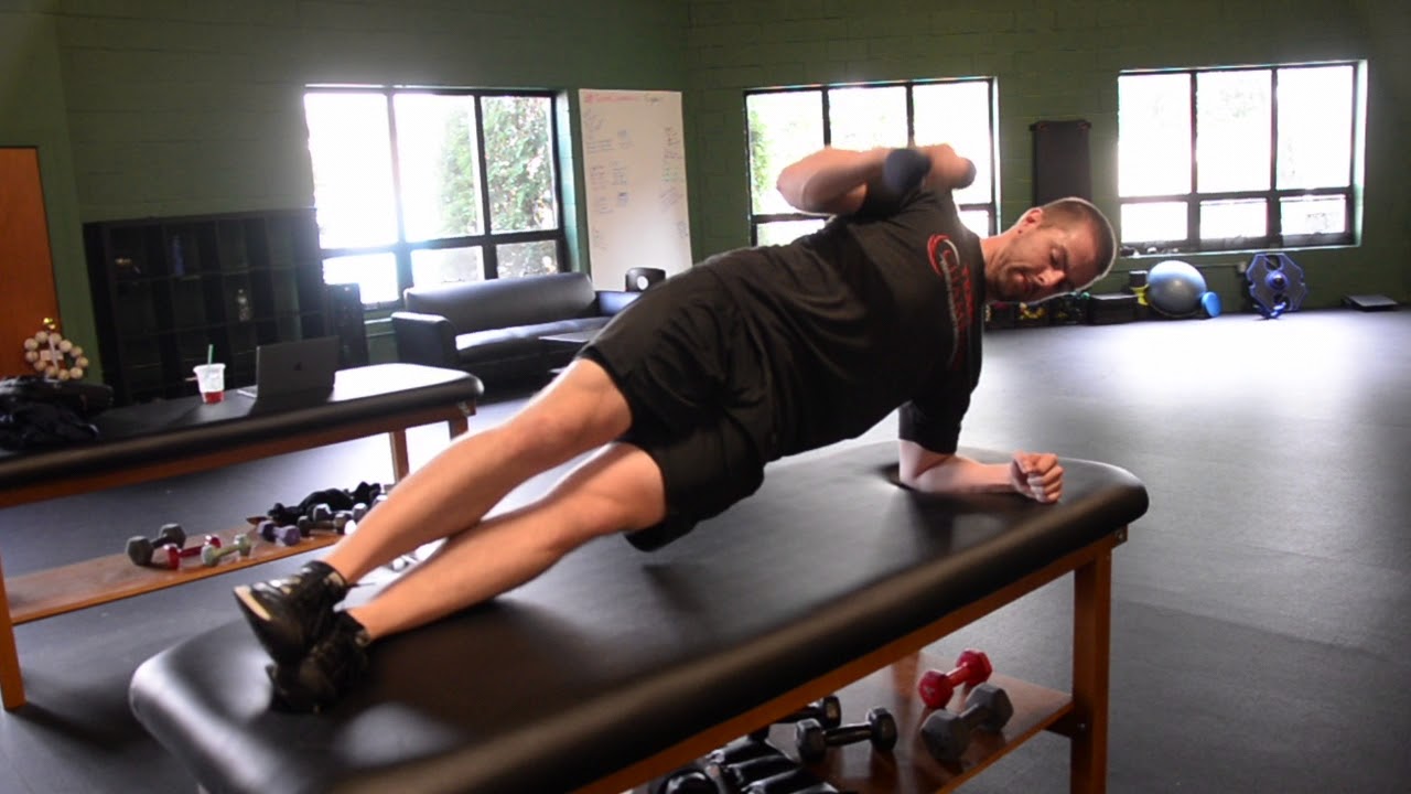 Side Lying External Rotation in Full Plank - YouTube