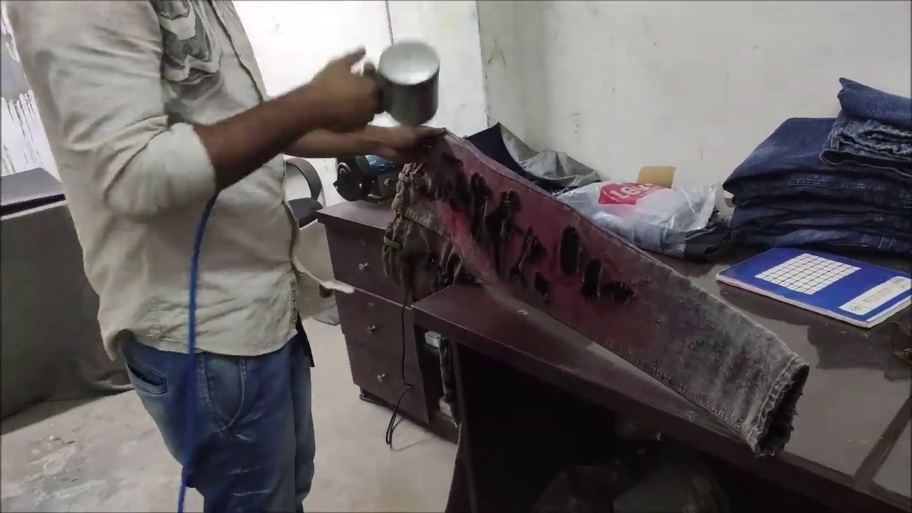 PP Spray on Denim : Single guy doing - YouTube