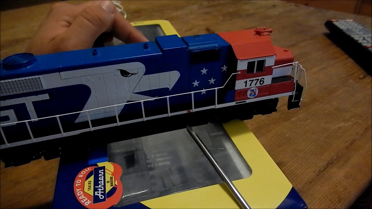 NEW! Athearn GT EMD GP38-2 #1776 Ho scale locomotive - YouTube