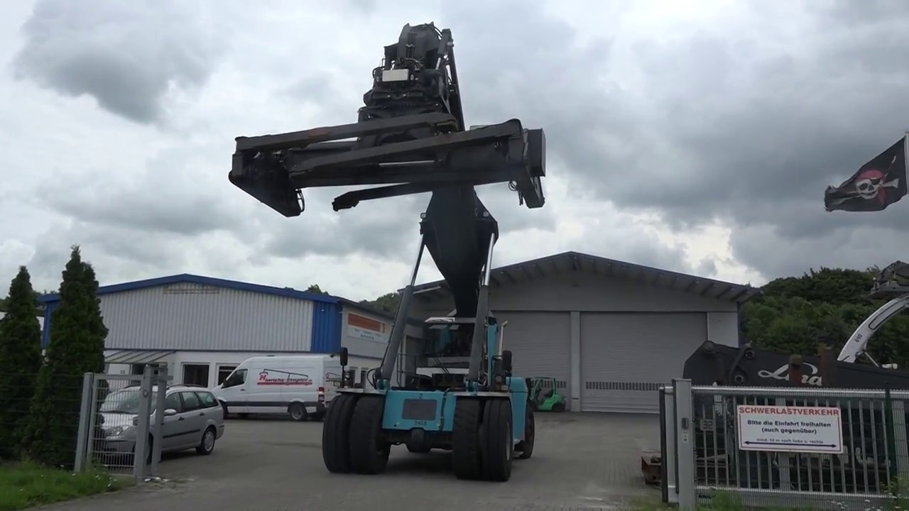 D3537 SMV SC2016CA Piggy back Container handler - YouTube