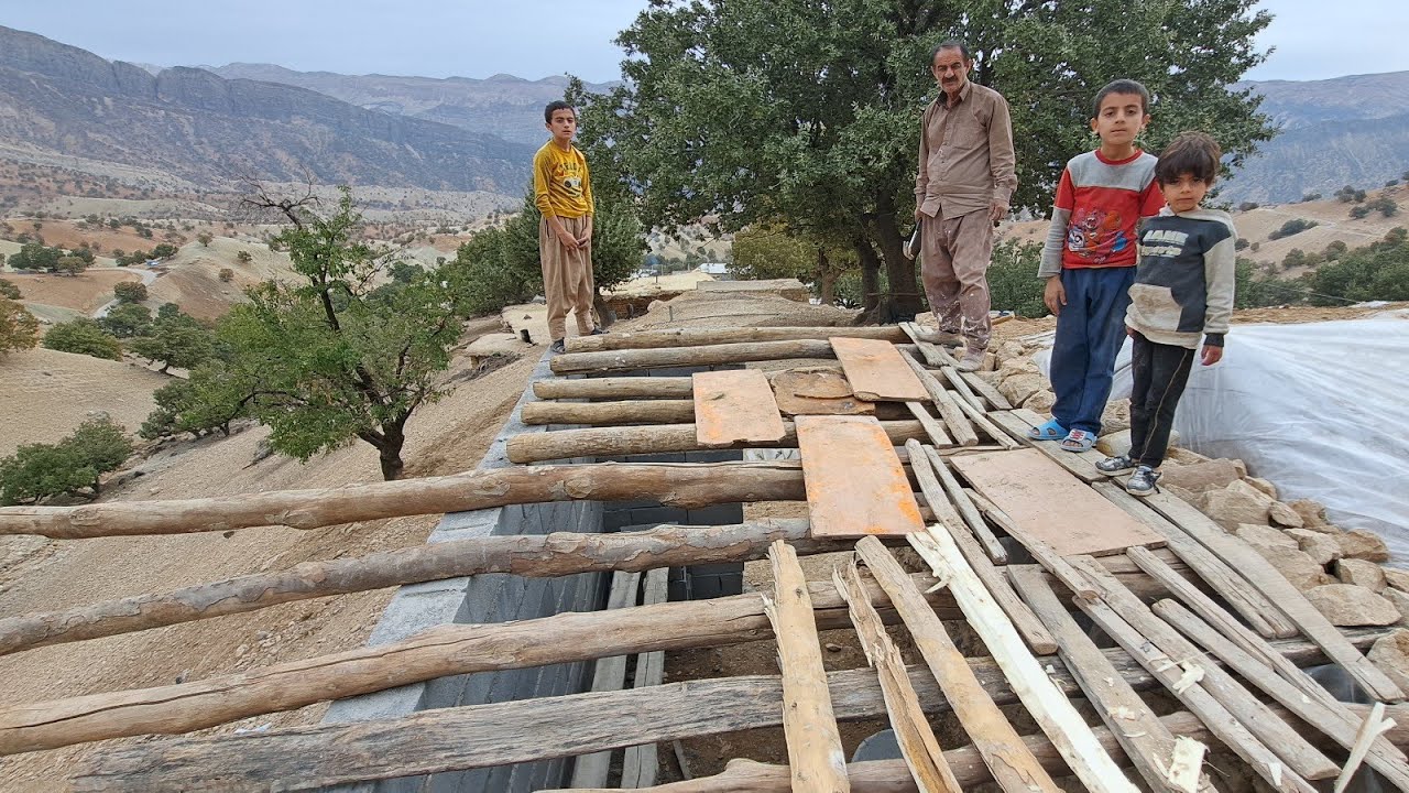 Documentary about the life of nomads/the process of building a nomadic ...