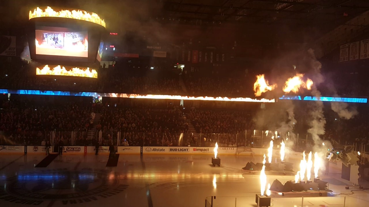 Chicago Wolves intro 3/05/17 - YouTube