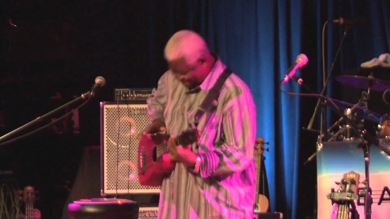Abraham Laboriel Sr. Playing Kala Acoustic-Electric UBass at Musicians ...
