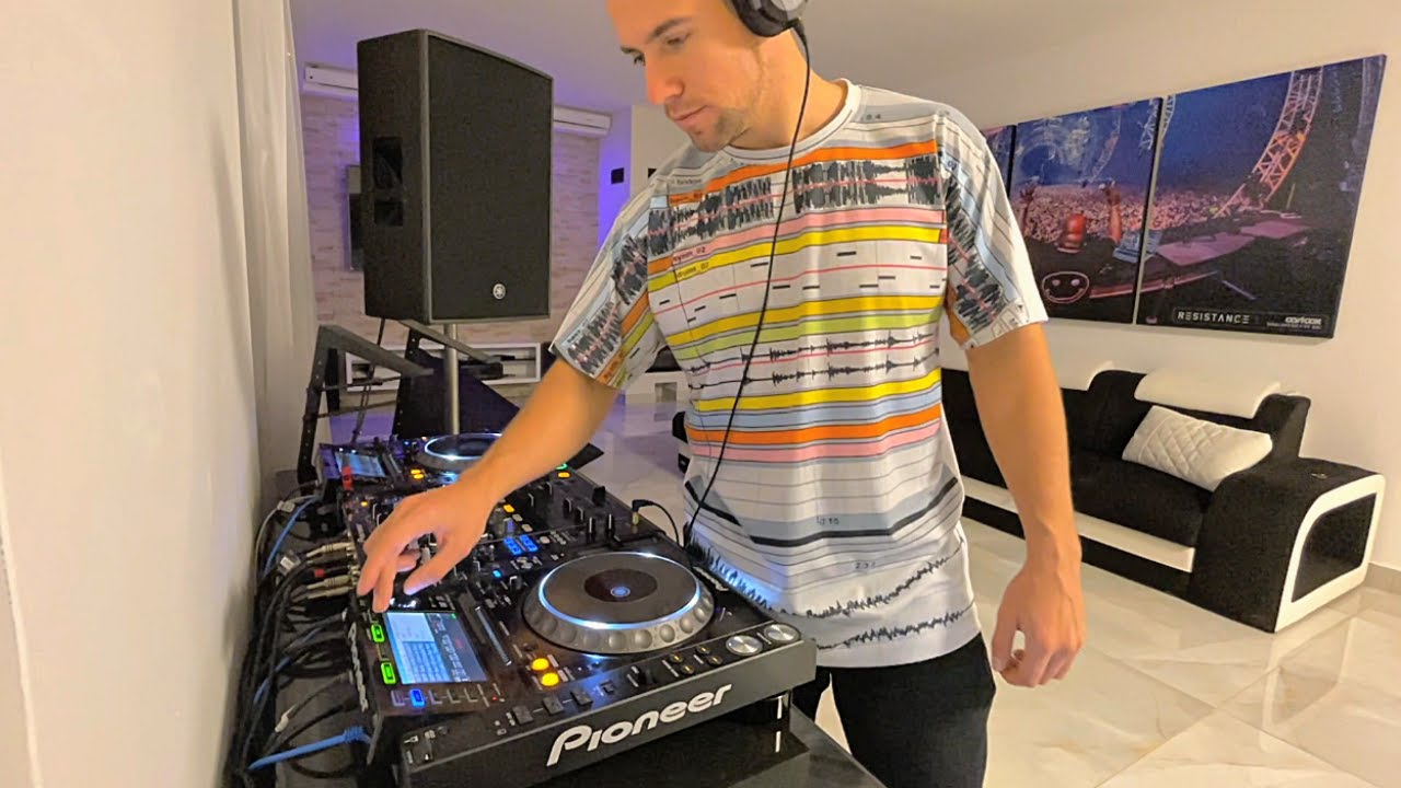 Best TECHNO HOUSE Set [2022 April] - YouTube