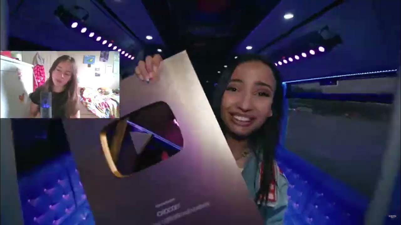 Je réagis au clip officiel de CHOCOH (CHOCOH-CHOCOLAT) - YouTube