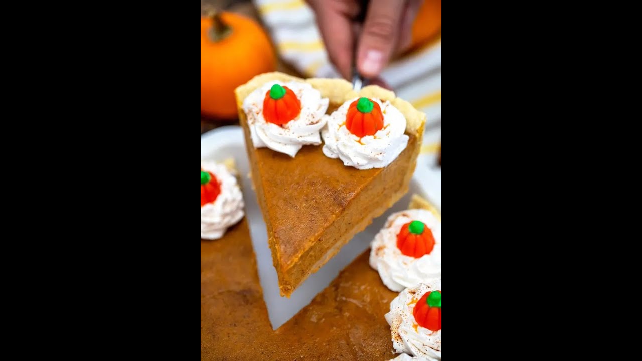 Home Made Classic Pumpkin Pie Recipe! - YouTube