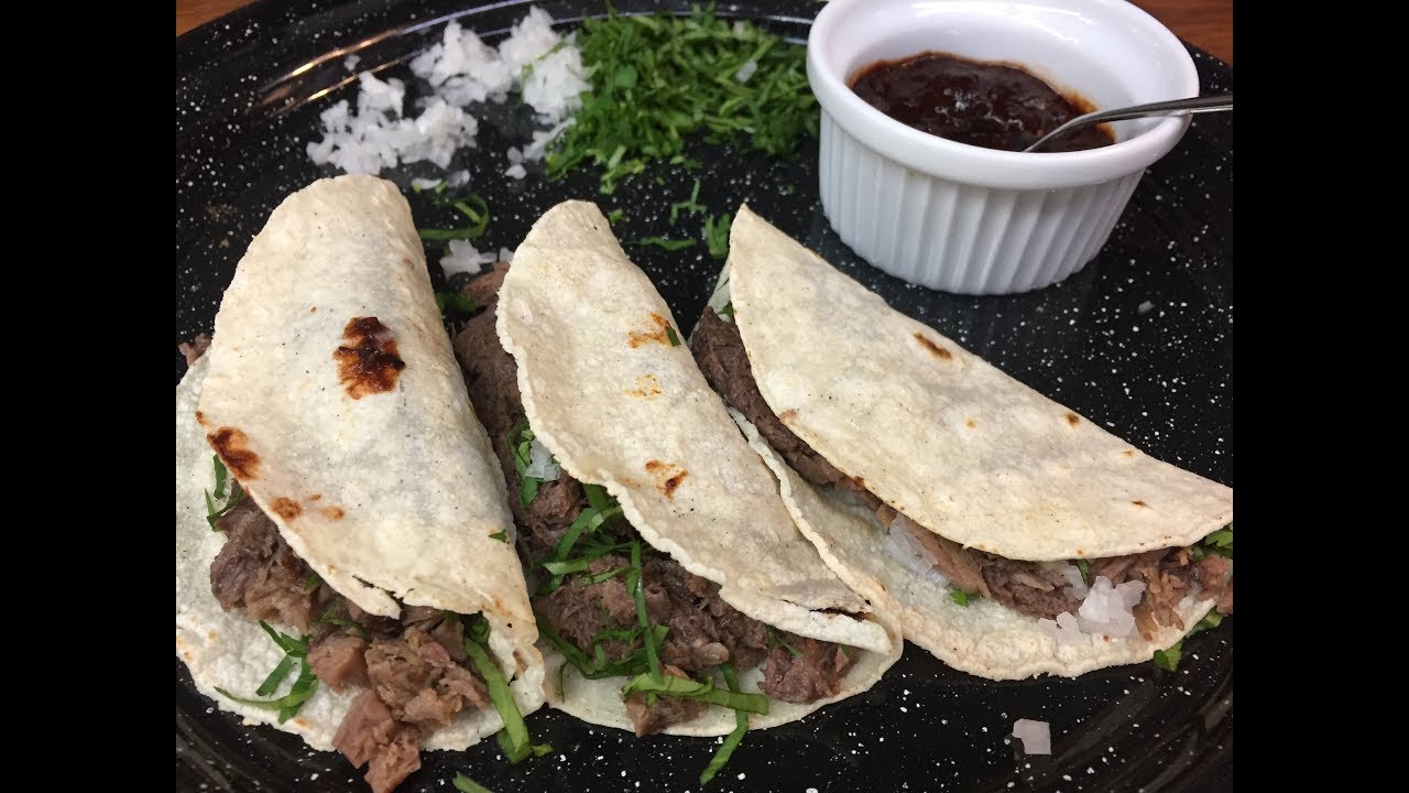 BARBACOA DE LENGUA / BEEF TONGUE BARBACOA - YouTube