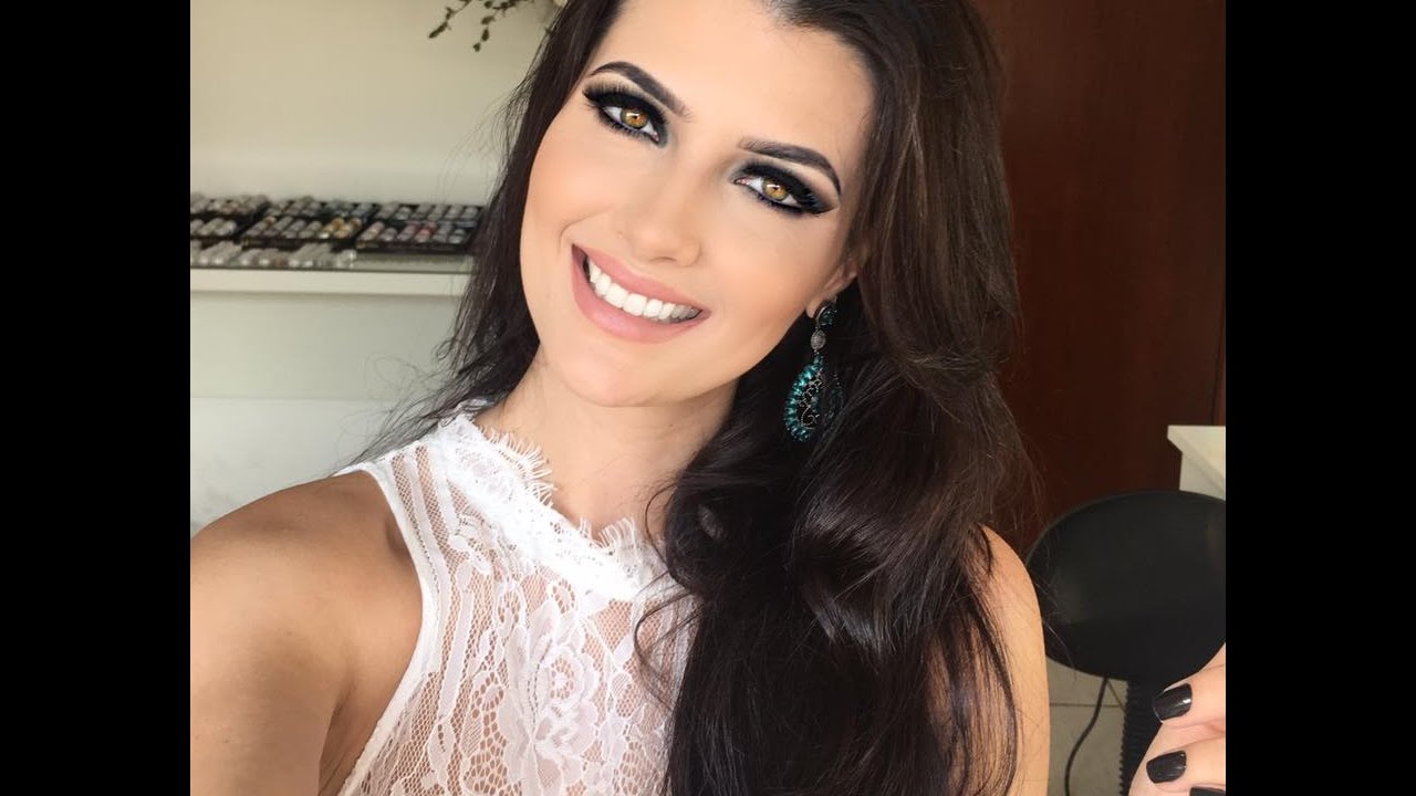 Tutorial: Maquiagem preta fácil Blog Aline Bezerra - YouTube