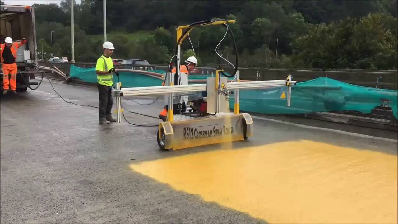 MMA spraying with our RS12 - YouTube