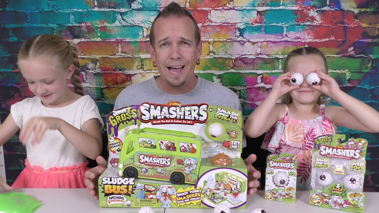 Opening Smashers Sludge Bus Gross Series 2 With the Girls!!! - YouTube