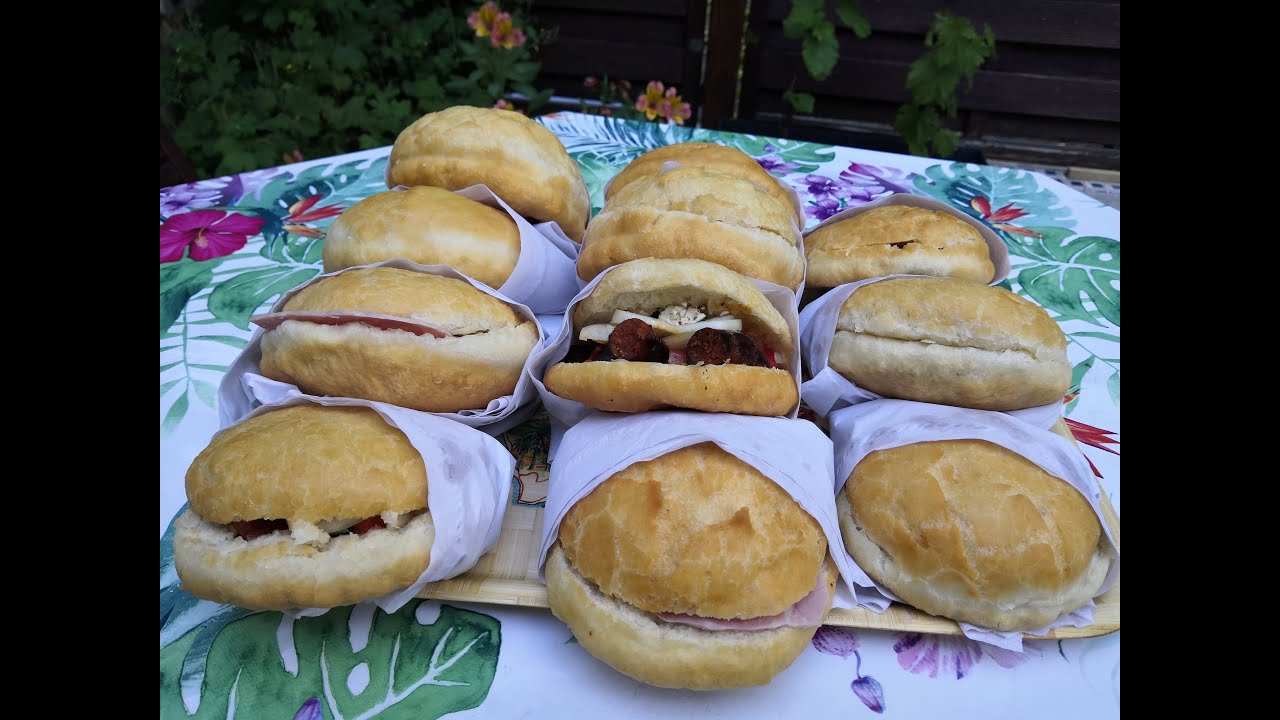 Les Bokits (pain frit Guadeloupéen) - YouTube