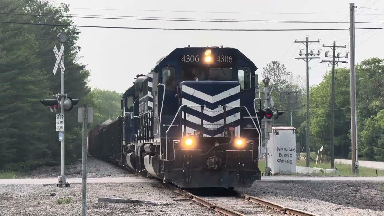 LSRC 4306 & LSRC 6301 Southbound in Ossineke, Mi on June 3rd, 2025 - YouTube