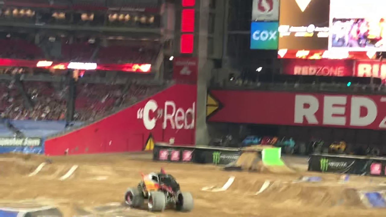 Monster jam State Farm Stadium 4 - YouTube