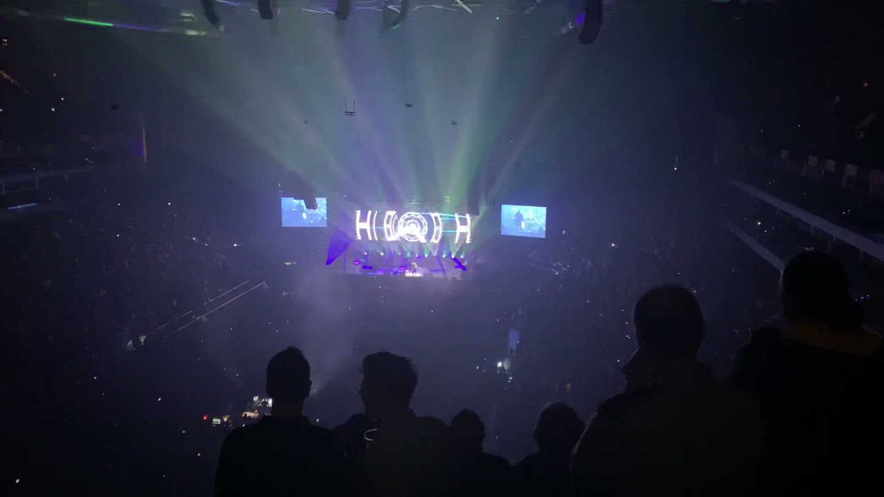 New Order - Blue Monday (live at the O2, 2021) - YouTube