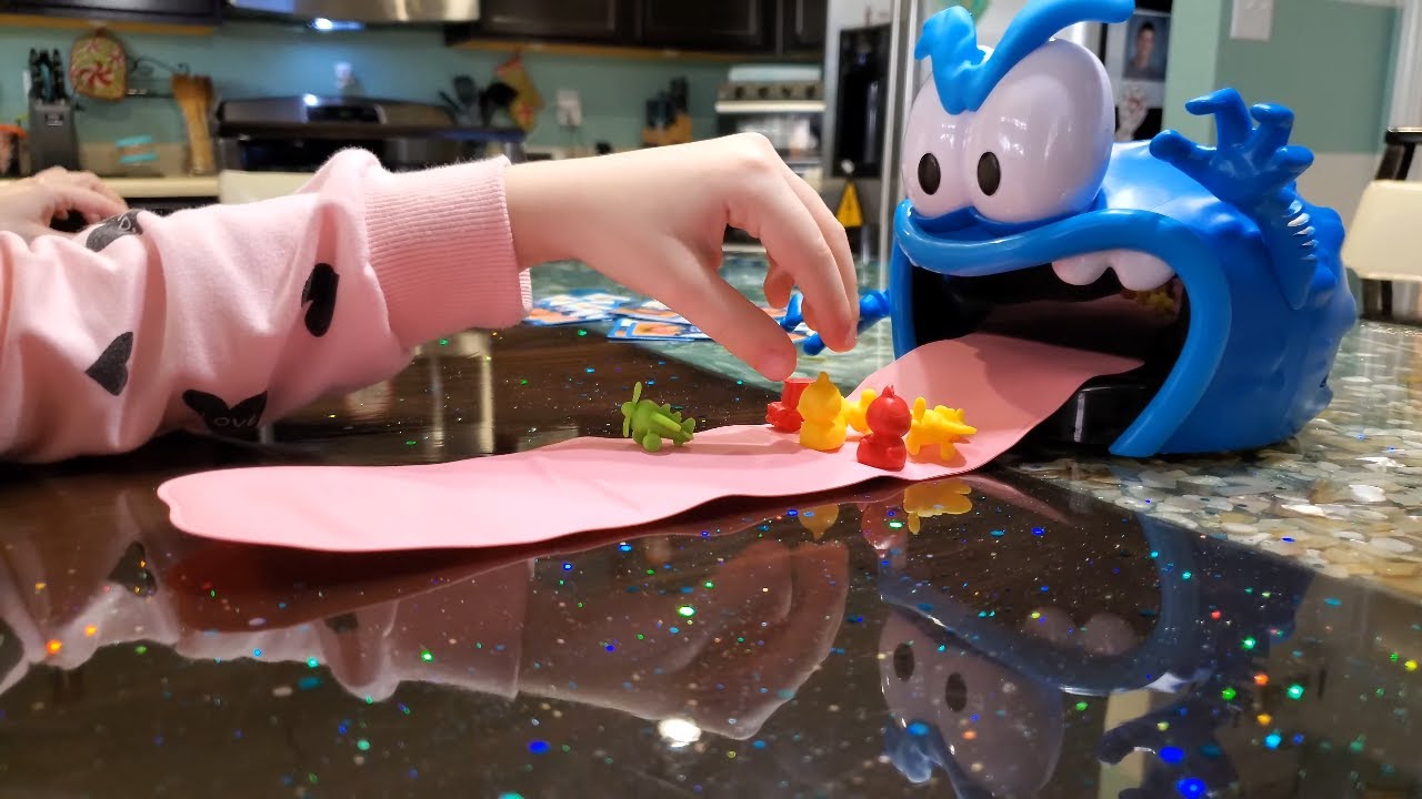 Gobble Monster! Super Fun Family Game (Harper Approved) - YouTube