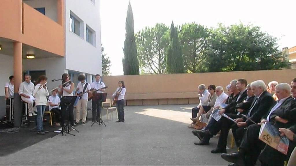 Clip inauguration N D de Bon Accueil - YouTube