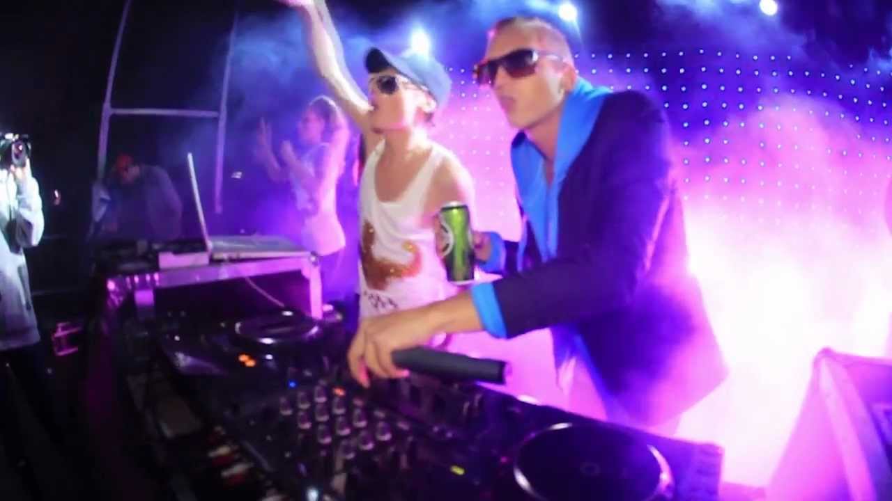 DJ Broiler // Fredriksten Festning Recap - YouTube