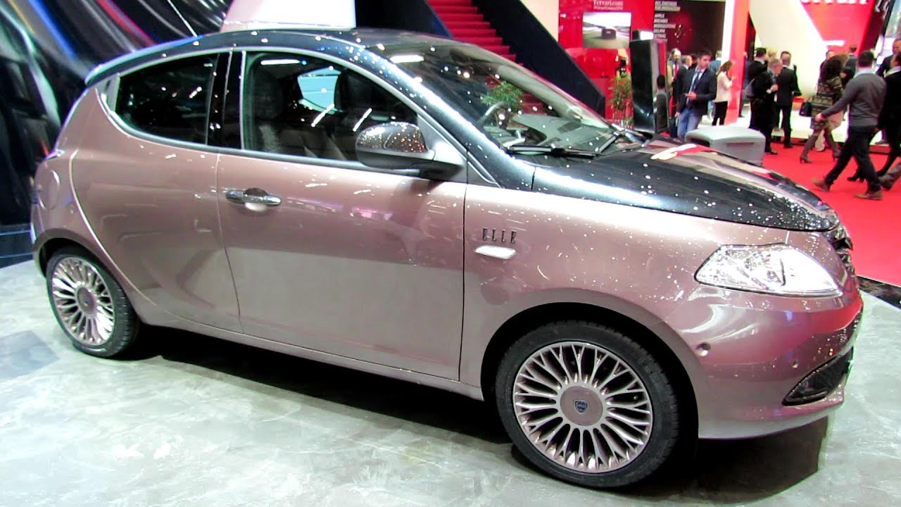 2014 Lancia Ypsilon Elle - Exterior and Interior Walkaround - 2014 ...
