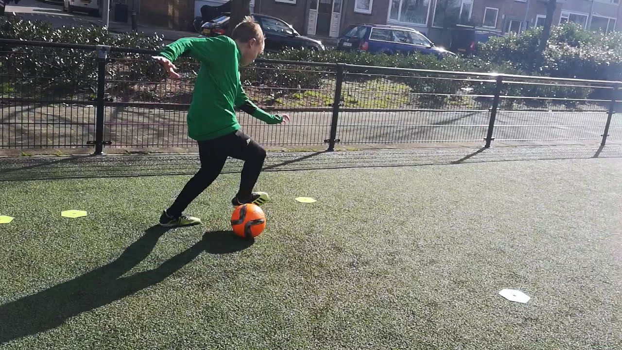 KK9 | EJE7 ball mastery drill - YouTube