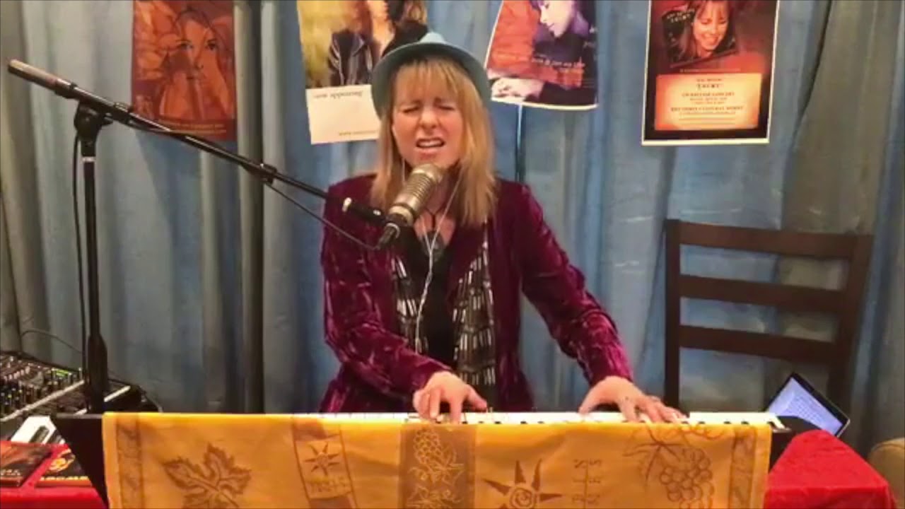 Amy Sings Amy Piano Set 5/21/20 - YouTube