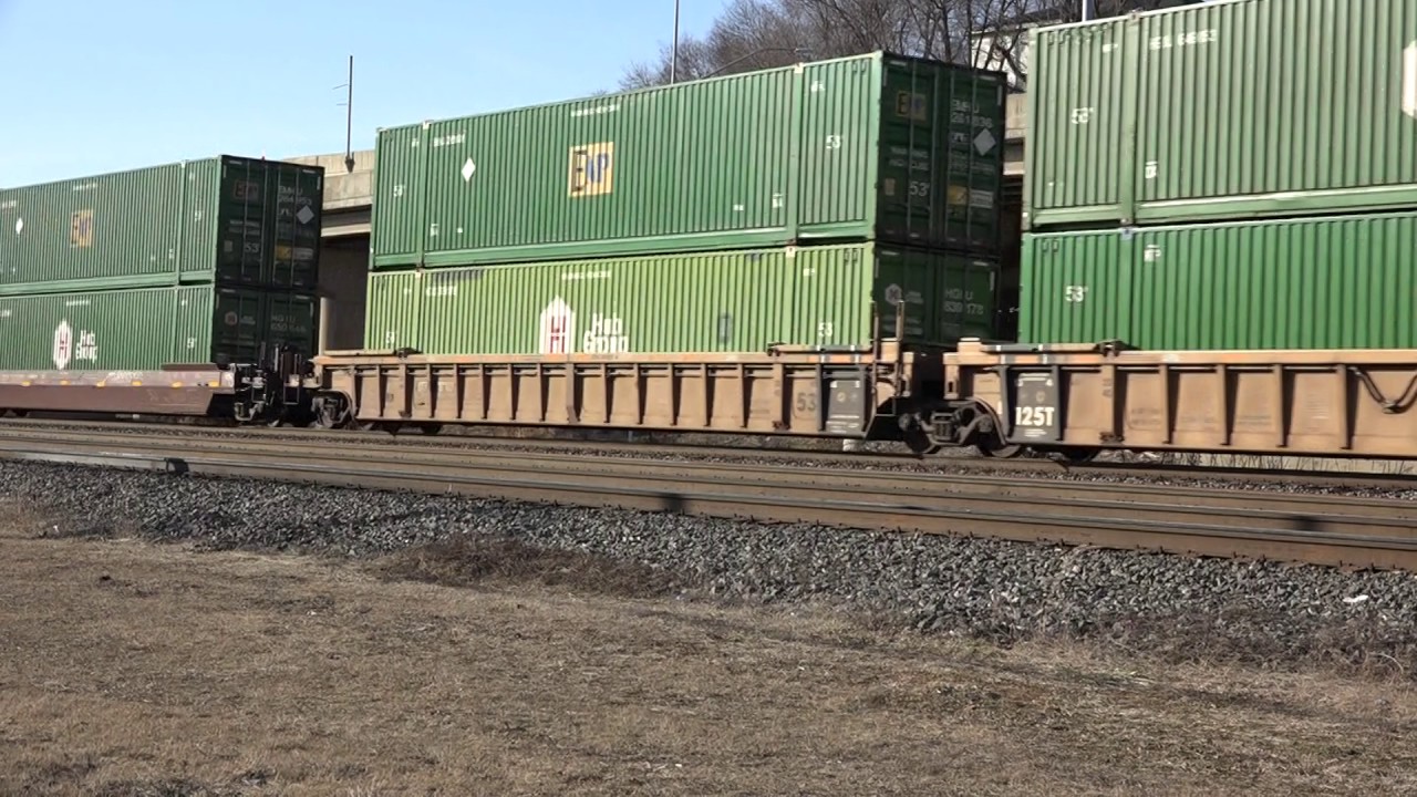 Norfolk Southern #1098 with Stack train & lone ARMN Reefer @ Rochester ...