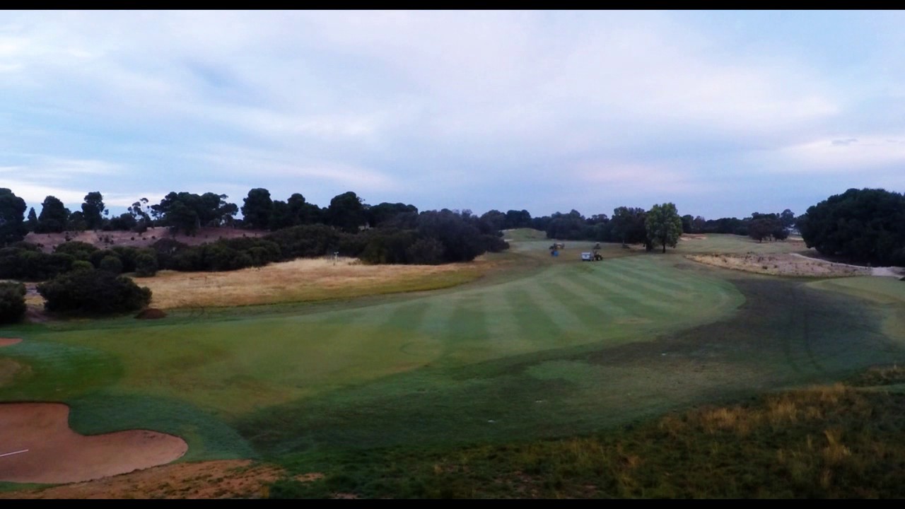 Scarifying the 10th Fairway - Kooyonga Golf Club - YouTube