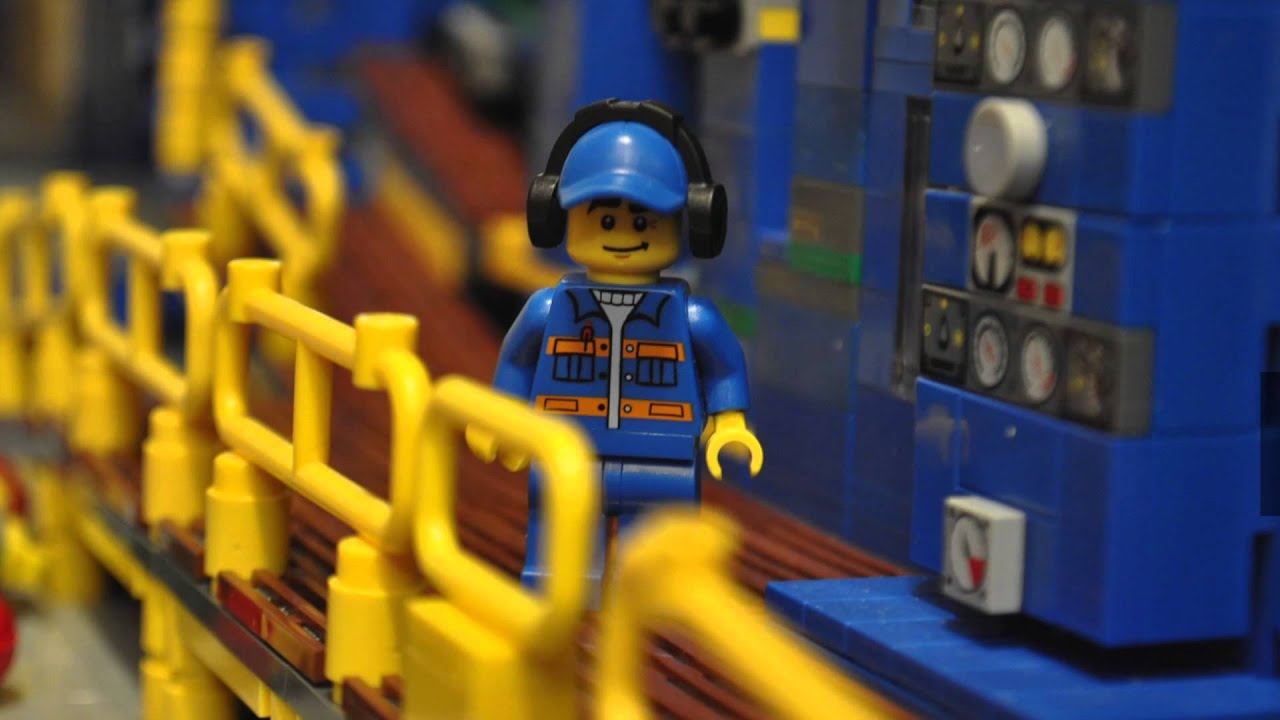 Lego custom 12,000 piece industrial machine - YouTube