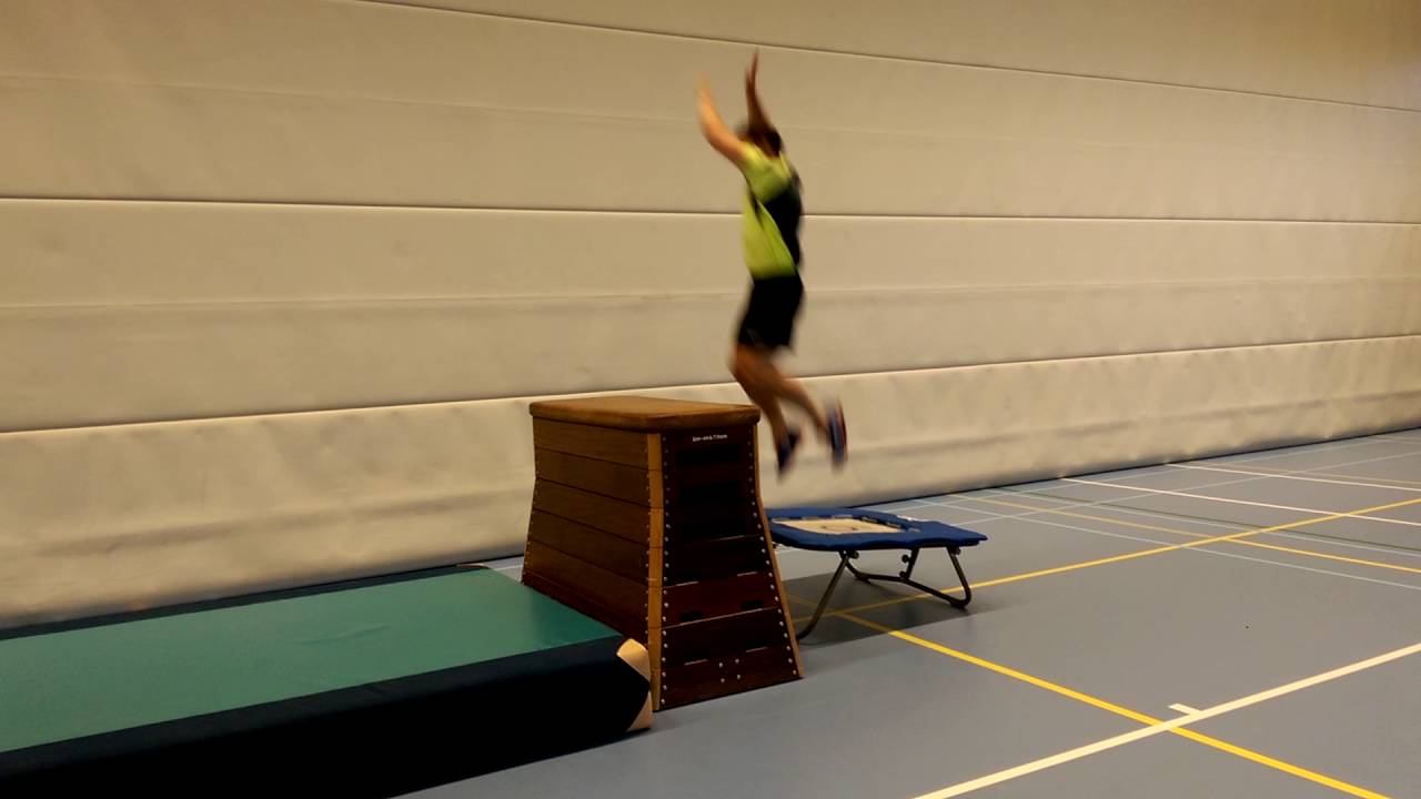 Rechtstandig over de kast met halve draai - YouTube