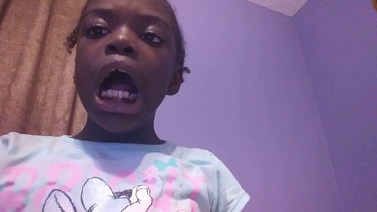 Middle swallow challenge - YouTube